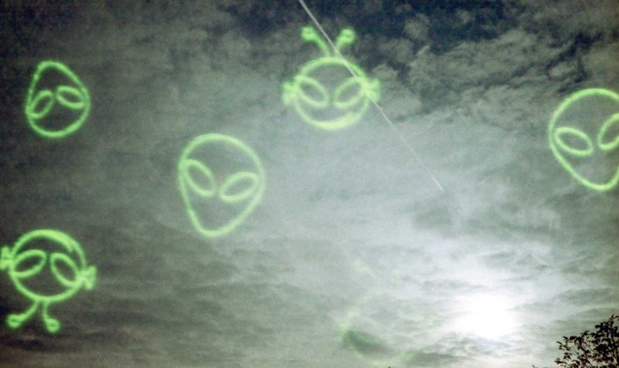 KONO! ALiEN 200 - 35mm COLOR NEGATIVE FILM - Pre-exposed Aliens (2-pack)